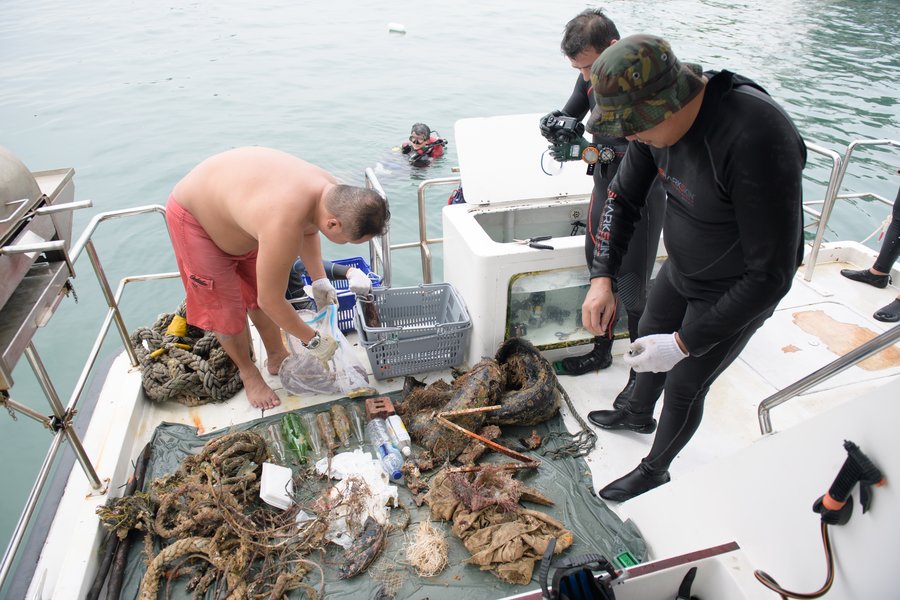 Volunteers Remove Over 100KG Of Trash In Underwater Clean-up Exercise ...